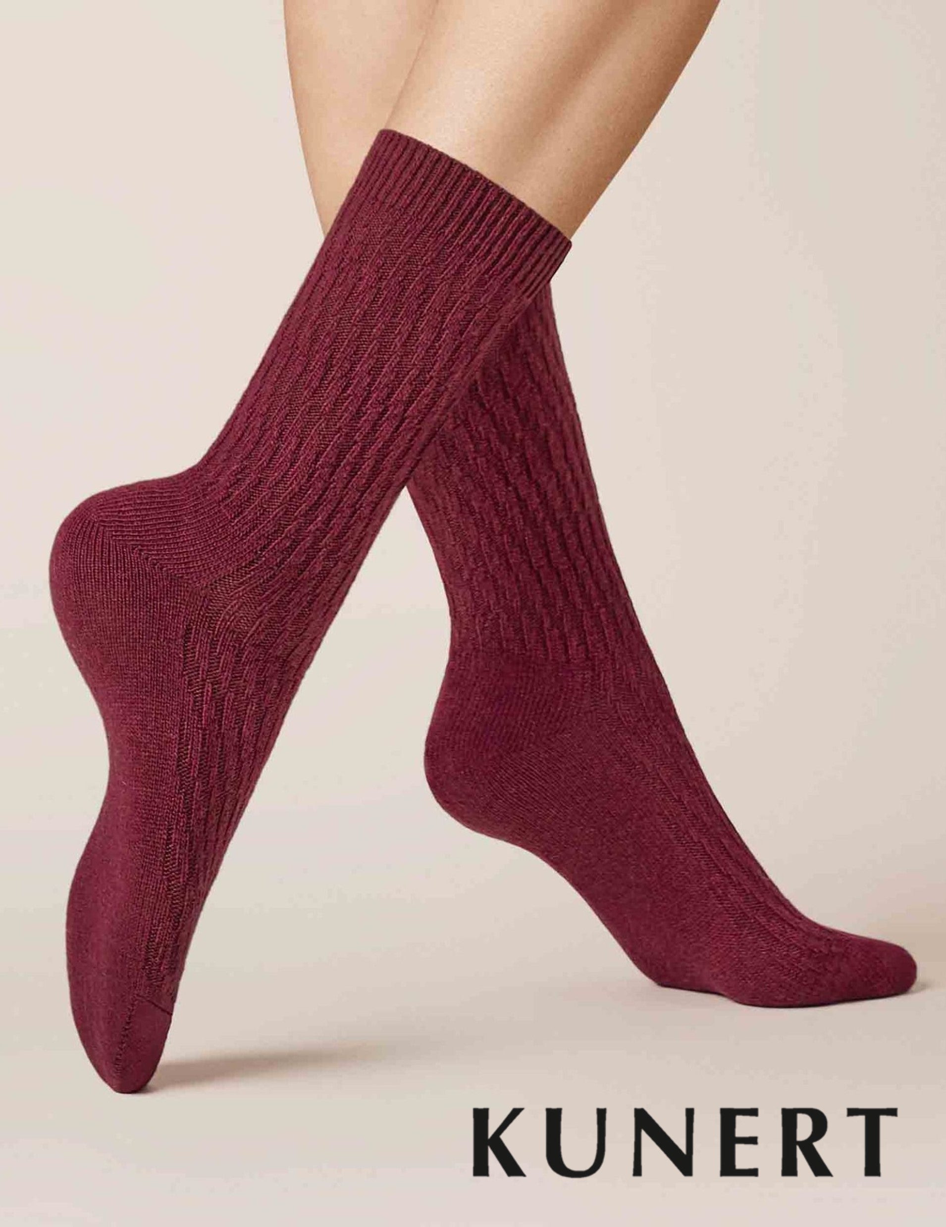 Kunert Knitted Diagonal Woolen Sock Burgundy 236410 – Starts With Legs